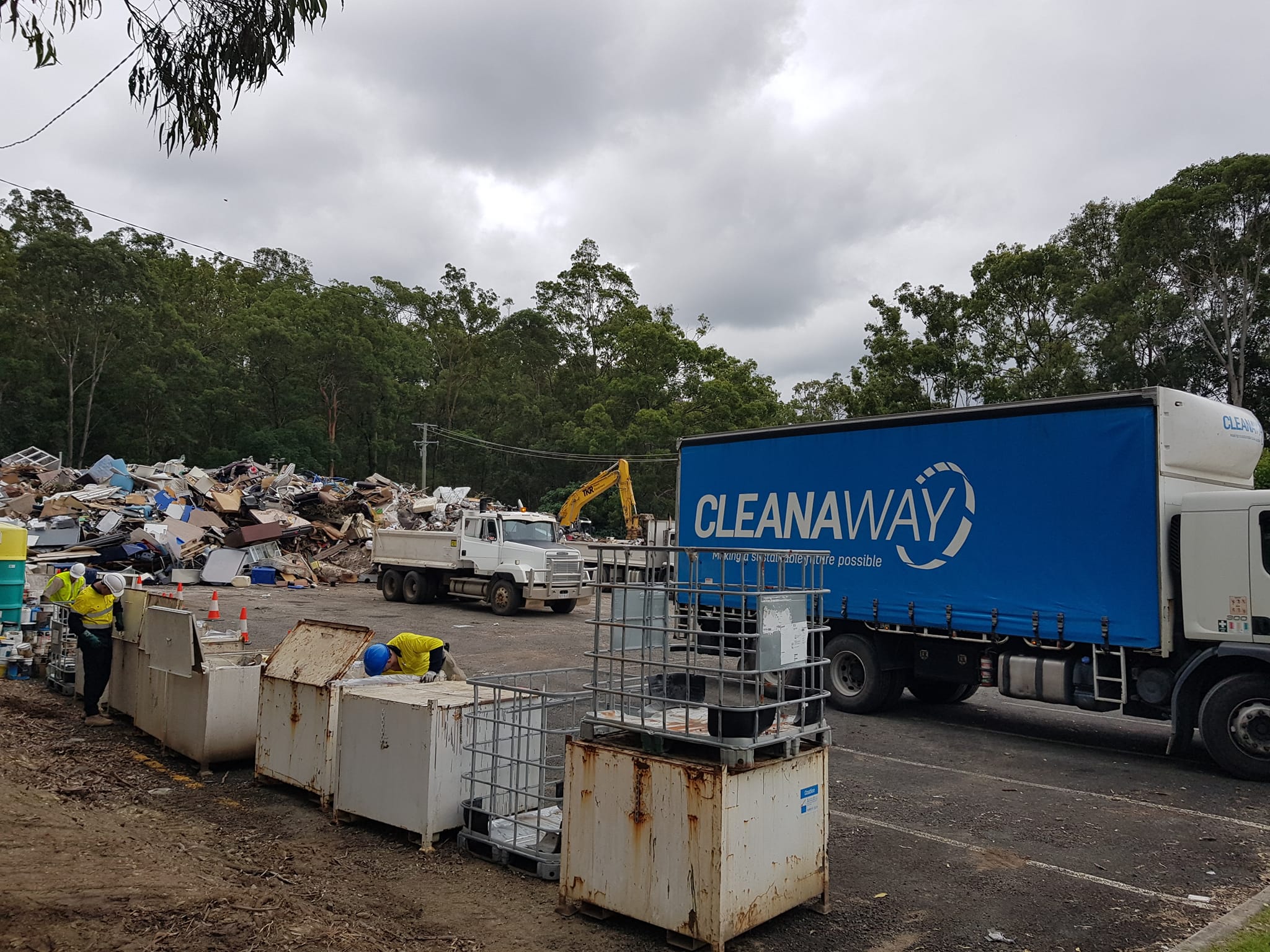 'Operation Collect’ sweeps 100,000 tonnes of waste from flood-impacted ...